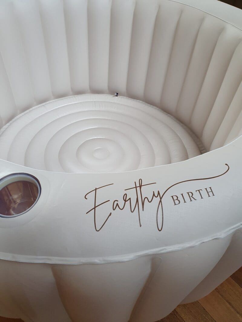 Birth Pool – Earthy Birth